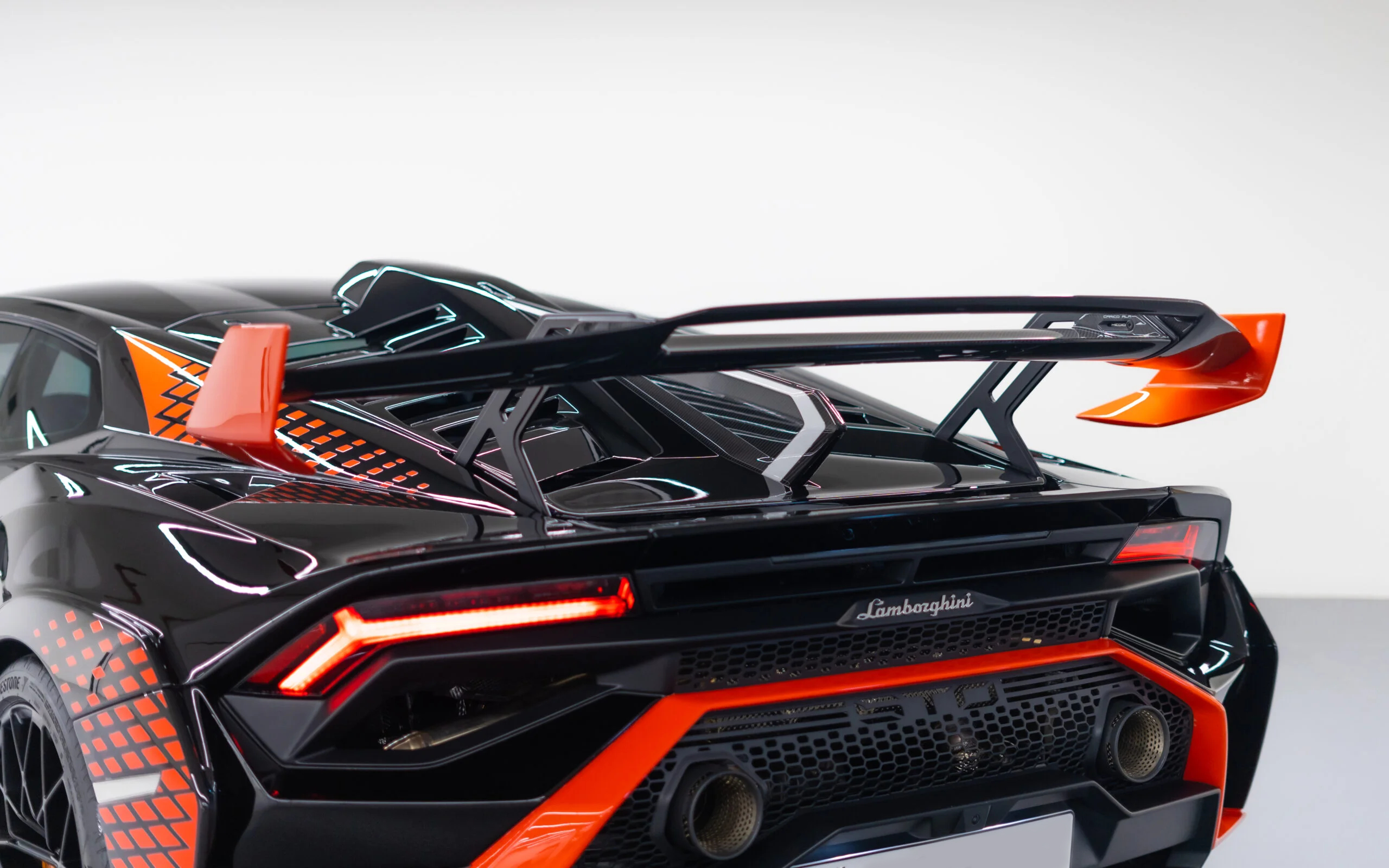 Lamborghini Huracan STO - VOLOCAR