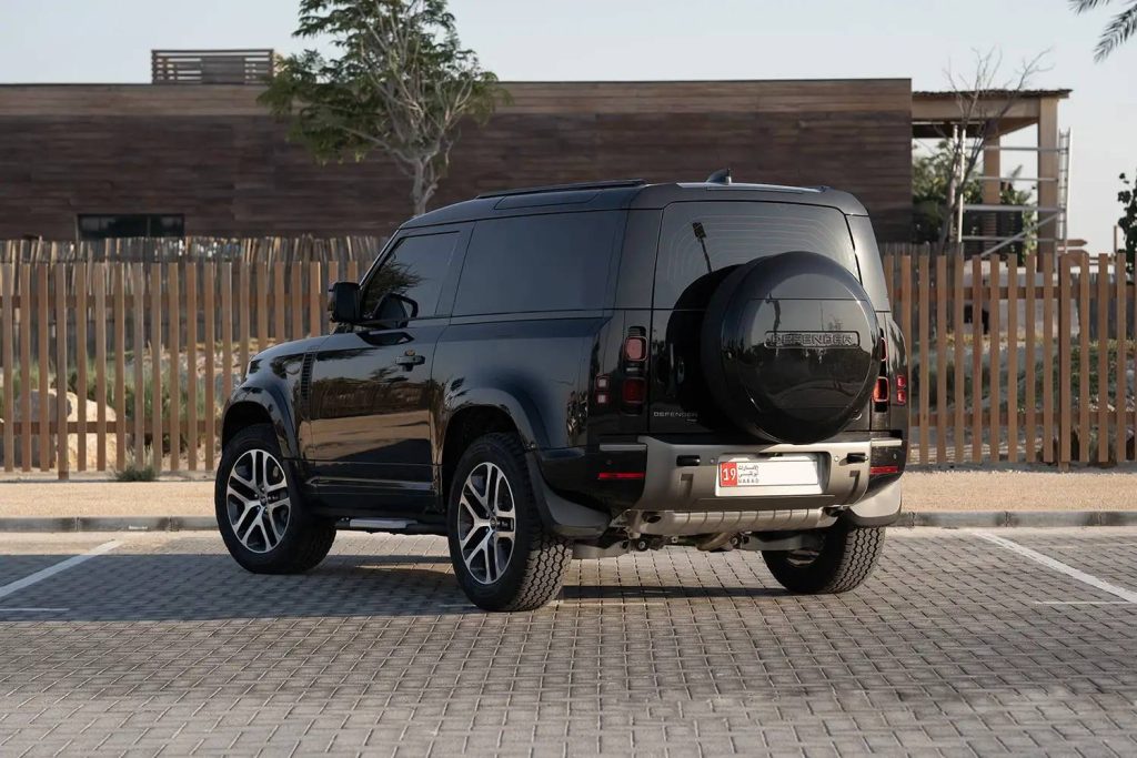 Land Rover Defender 90 SE V6 - VOLOCAR